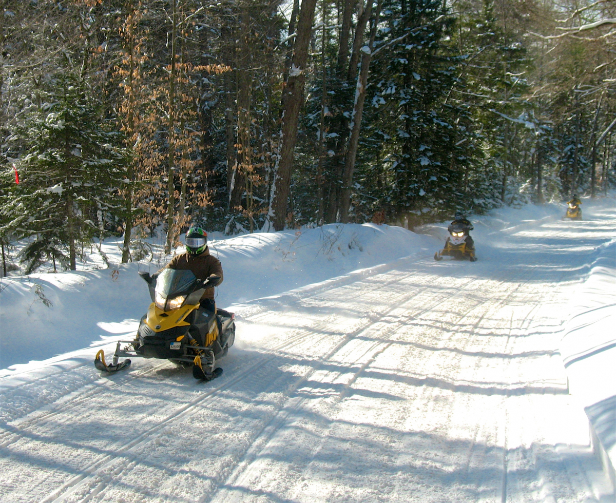 Snowmobiling RL Trails – Long Lake