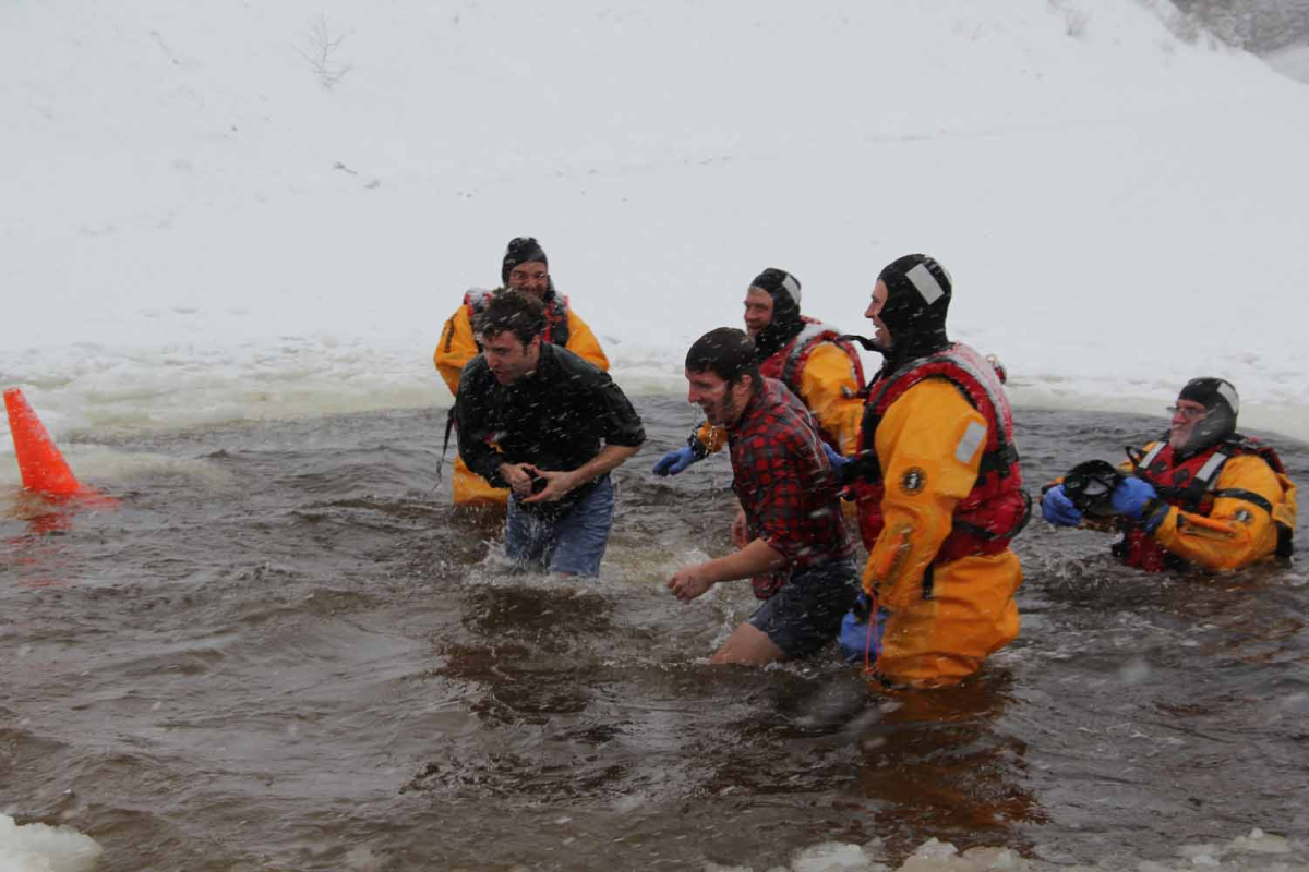 Polar Plunge – Long Lake
